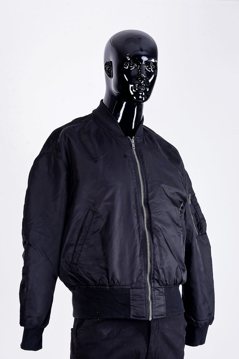 iconic bomber jacket in black – 3-FTY