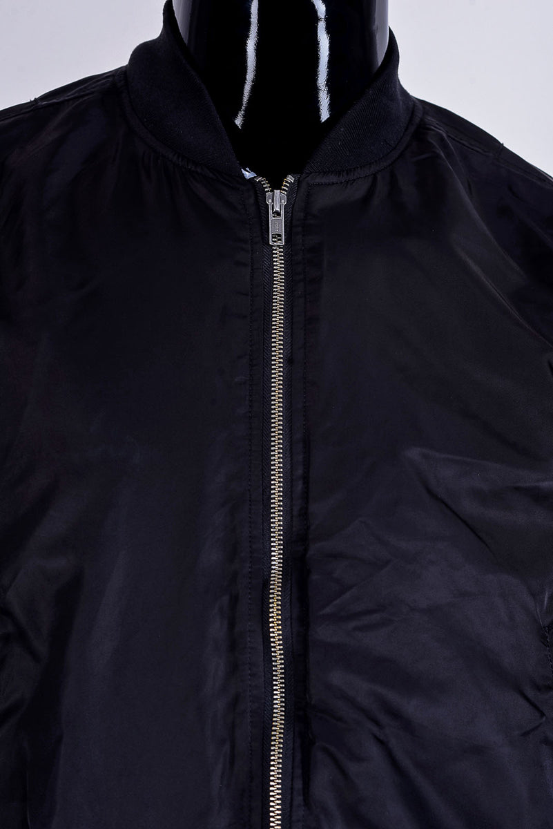 iconic bomber jacket in black – 3-FTY